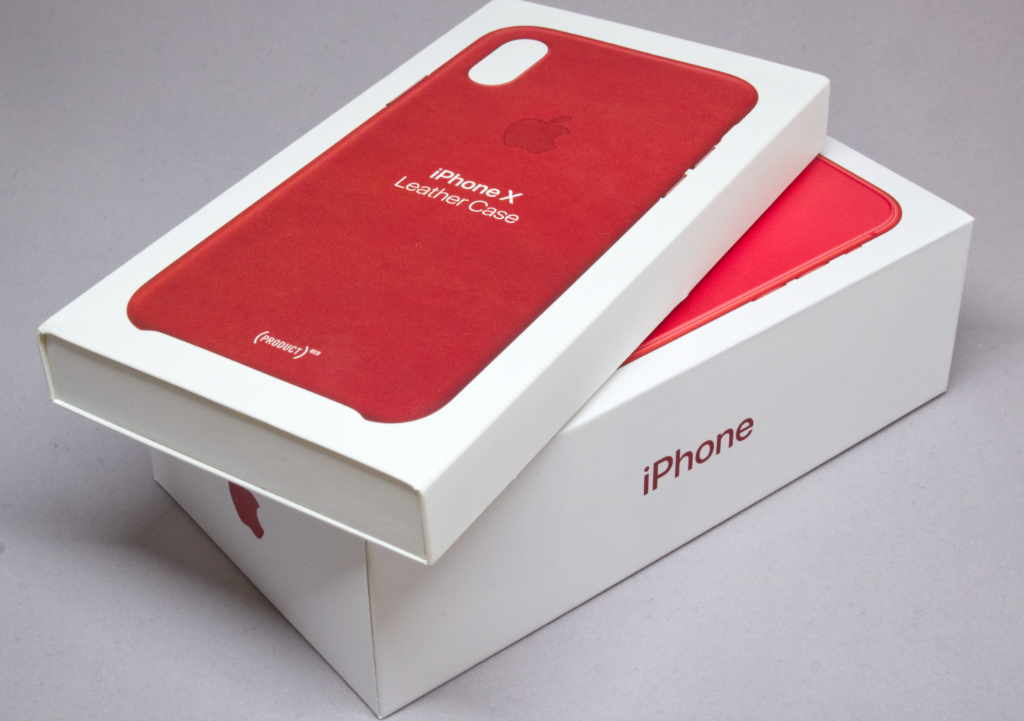 iPhoneAndCasePackaging - Leaf&Core